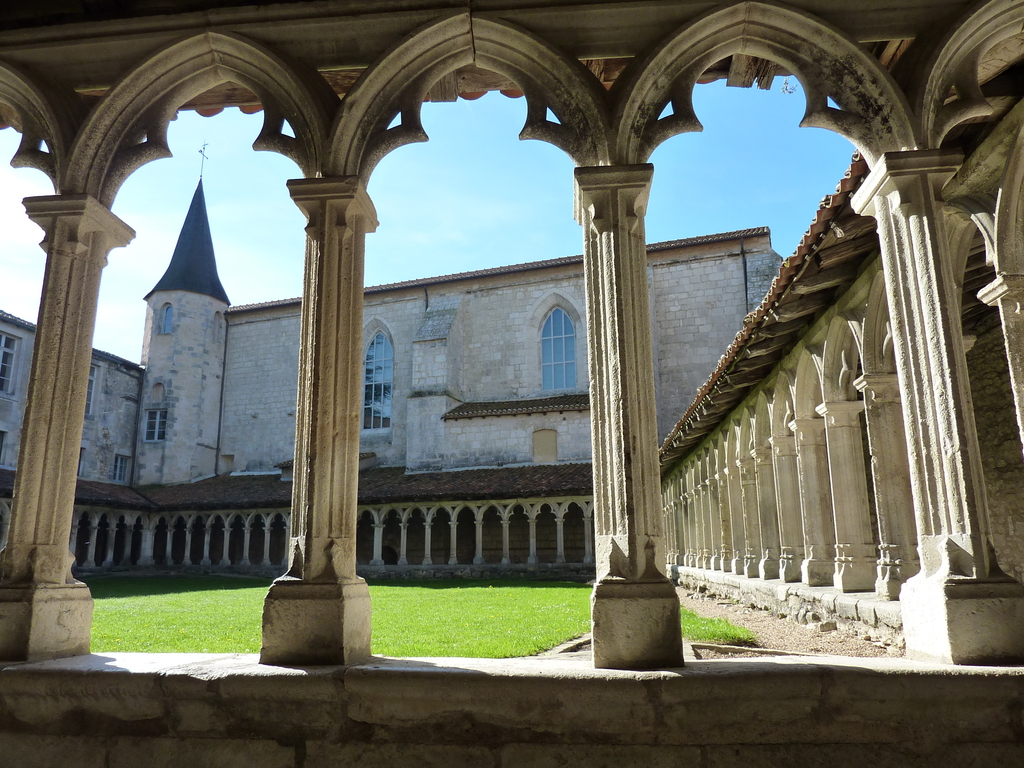 Cloître du Couvent des Carmes - La Rochefoucauld-en-Angoumois